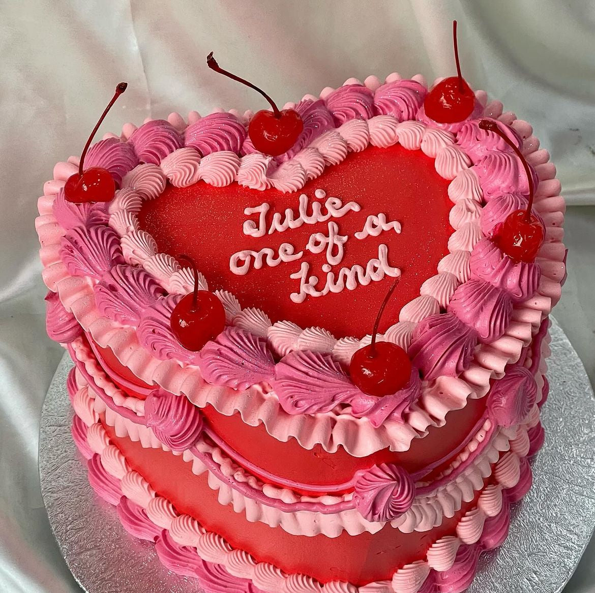 Red Obsession Heart – F&F Cakes